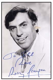 Larry Grayson Autograph / AUTOGRAPHS